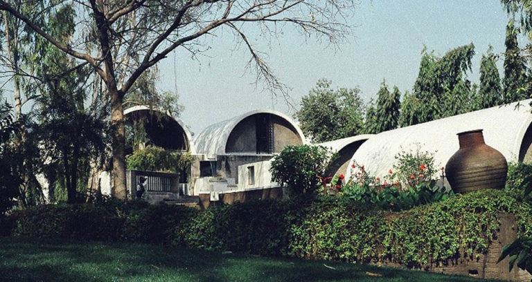 Sangath / Balkrishna Doshi (1981) - Arkitektuel