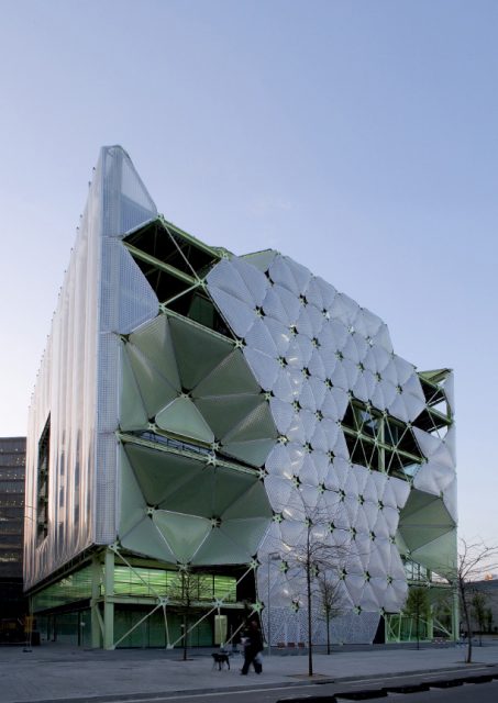 Media-TIC / Enric Ruiz-Geli (cloud9) - Arkitektuel