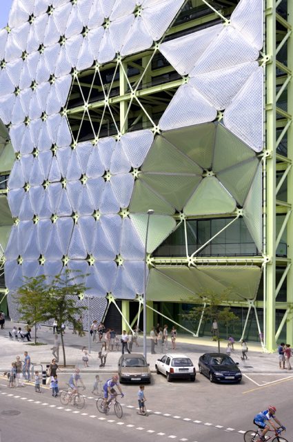 Media-TIC / Enric Ruiz-Geli (cloud9) - Arkitektuel