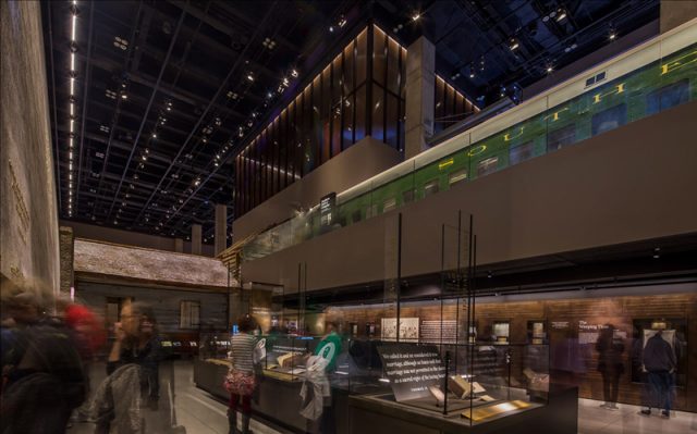 Smithsonian NMAAHC / Freelon Adjaye Bond/SmithGroup - Arkitektuel