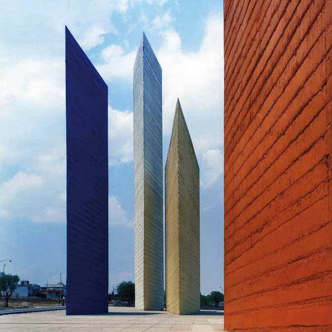 Torres de Satélite / Luis Barragán + Mathias Goeritz - Arkitektuel
