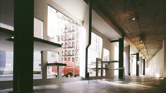 Storefront for Art and Architecture / Steven Holl - Arkitektuel