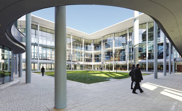 Edward P. Evans Hall / Foster + Partners - Arkitektuel